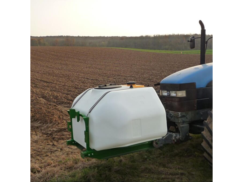 Cuve frontale portée pour machines agricoles - 750 à 1800L